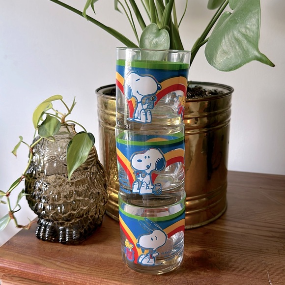 Peanuts | Dining | Vintage Anchor Hocking Peanuts Drinking Glass Snoopy ...